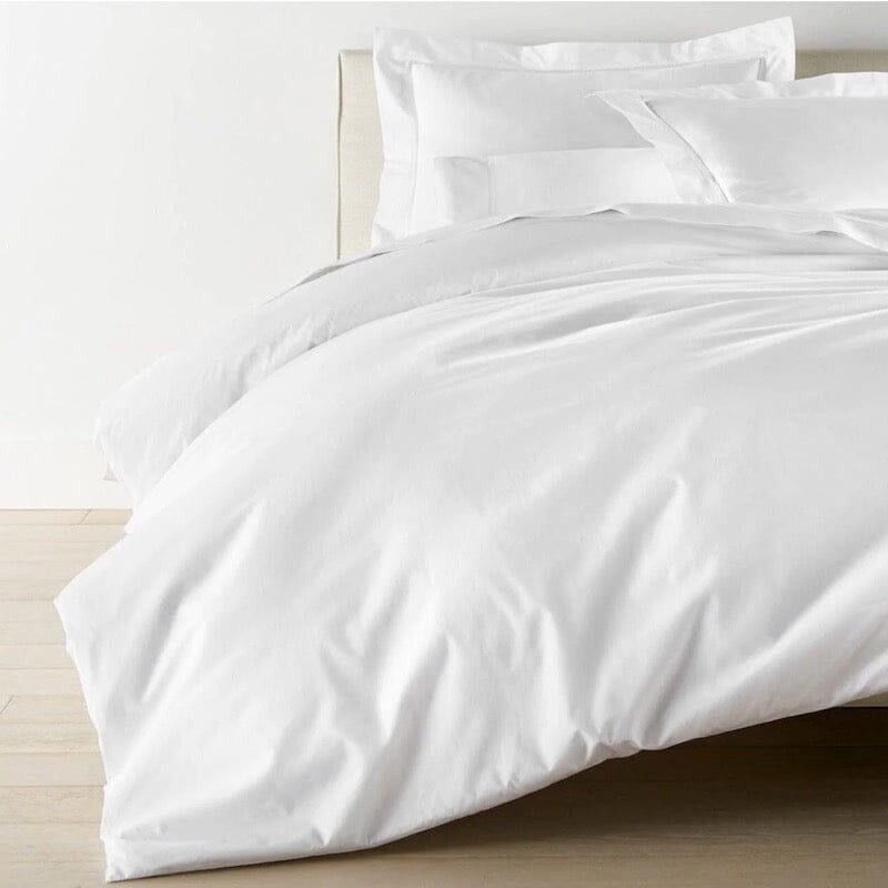 The Pros and Cons of White Bedding for a Chic Bedroom - FIG LINENS AND HOME