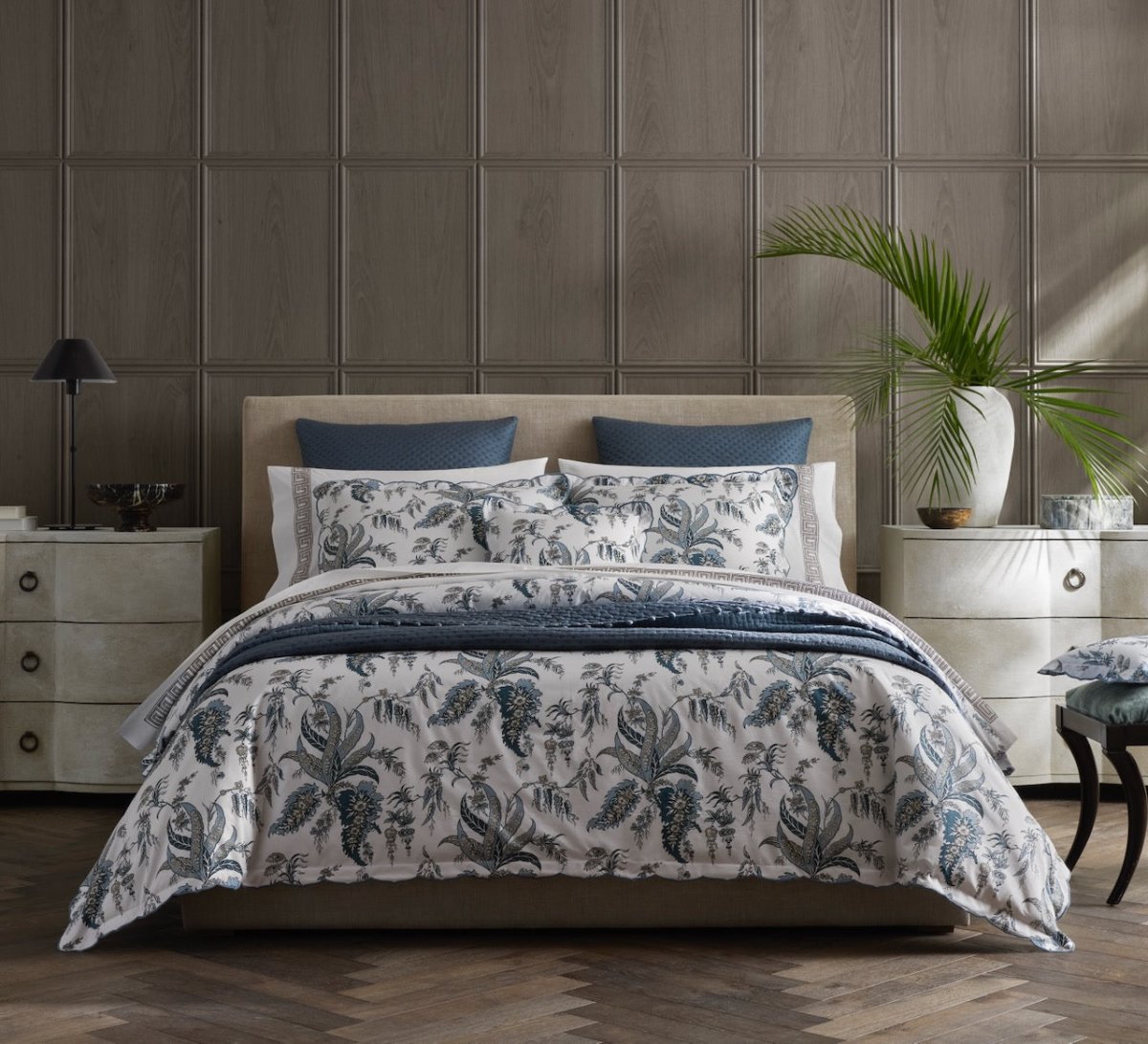 Apolline Mediterranean Bedding by Matouk Schumacher – FIG LINENS AND HOME