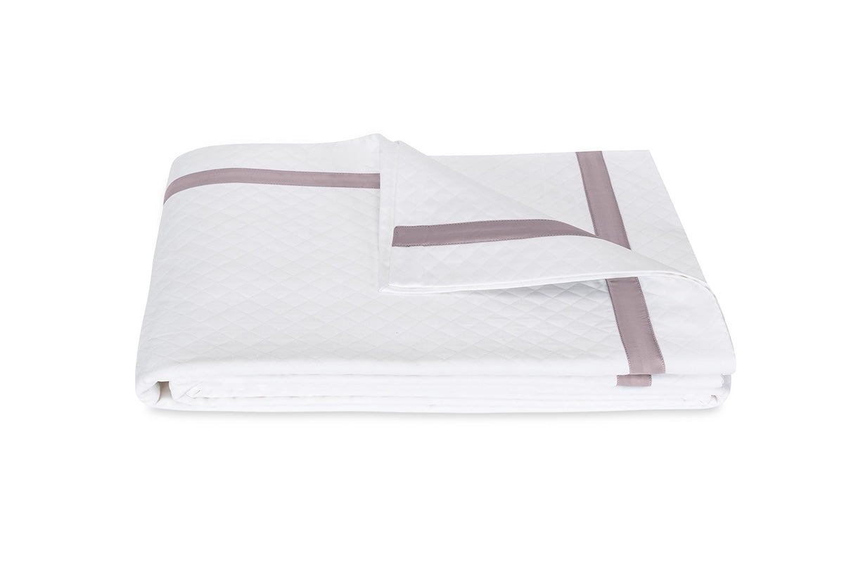 Lowell Deep Lilac Matelassé Matouk Coverlets | White Diamond Petra with ...